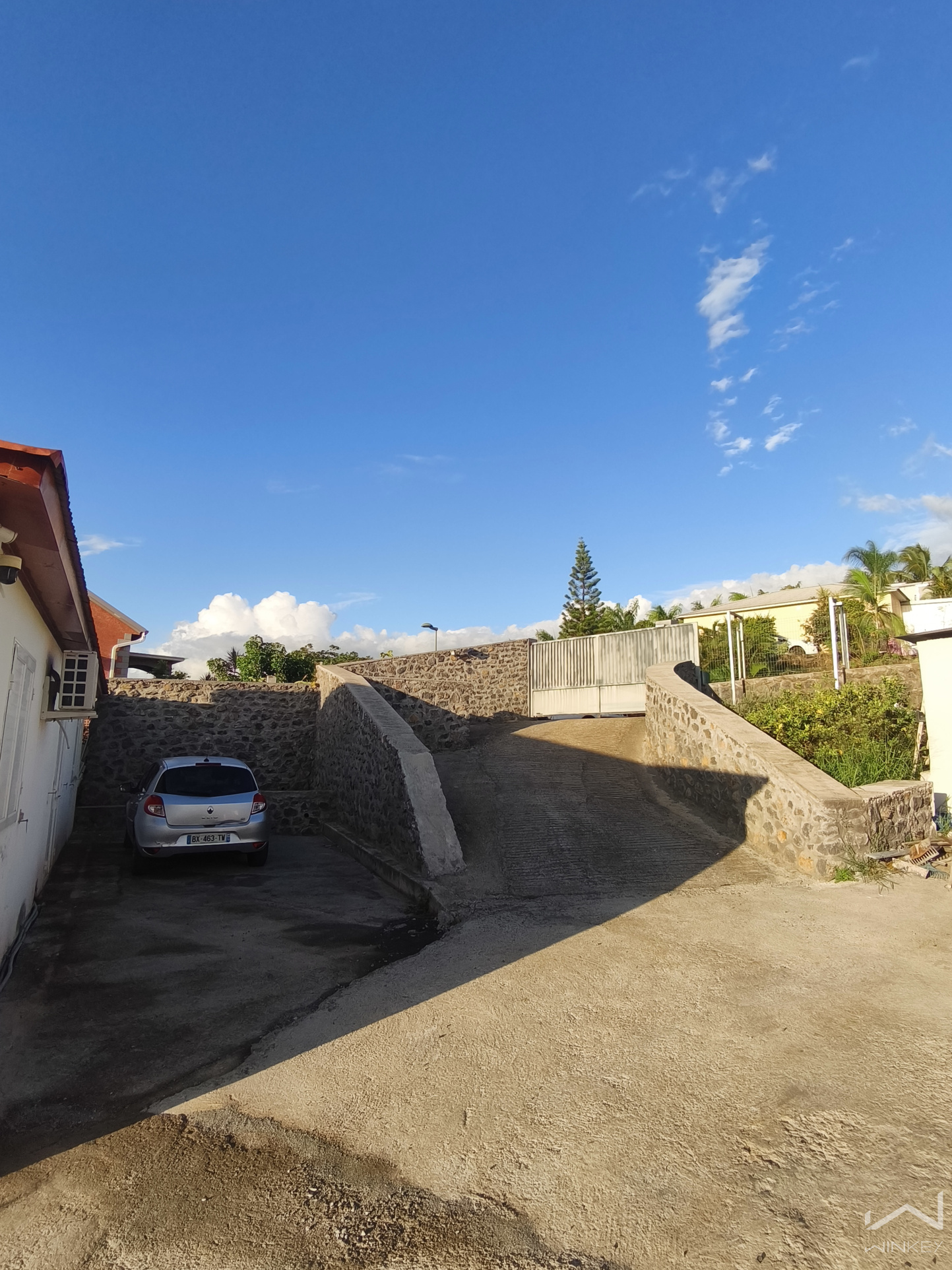 VILLA AVEC VUE MER PANORAMIQUE À 180° – PITON SAINT-LEU | WINKEY